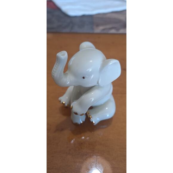 Lenox | Accents | Lenox Porcelain Elephant Figurine 24k Gold Accents ...